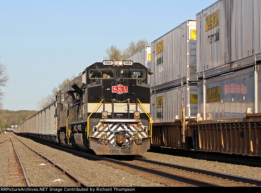 NS 1065 on NS 692