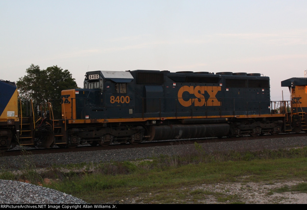 CSX 8400