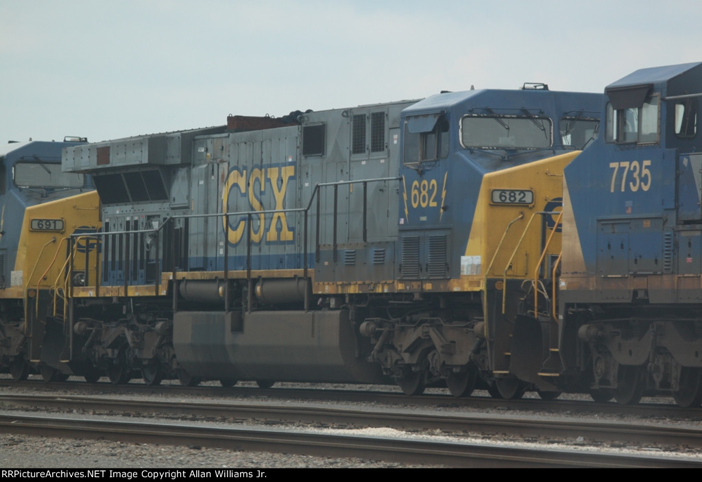 CSX 682