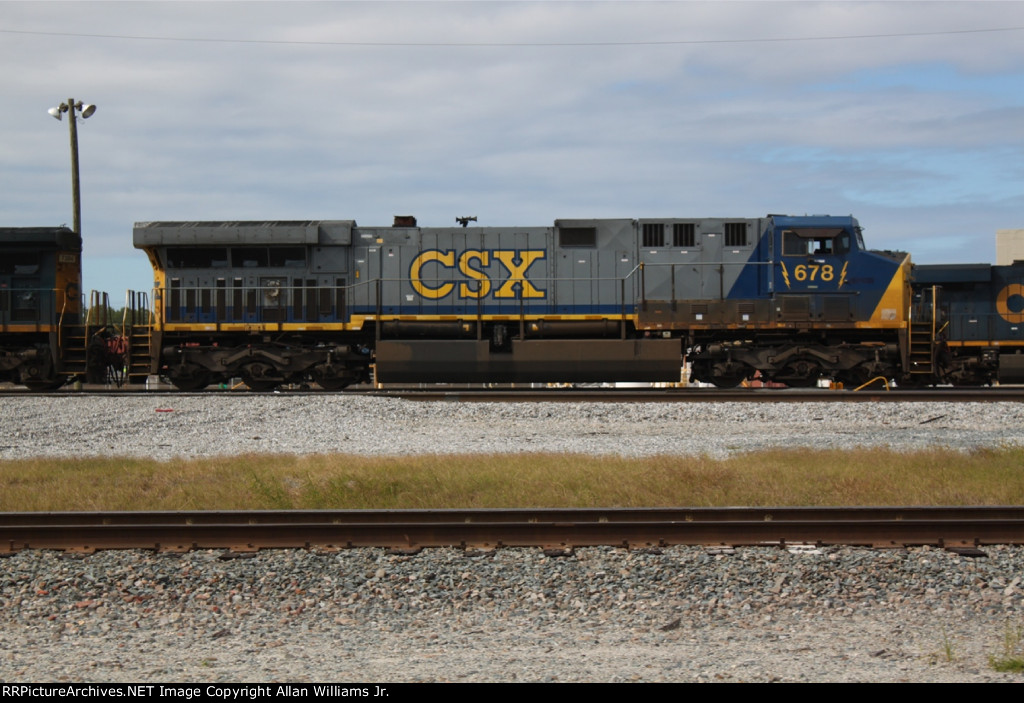 CSX 678