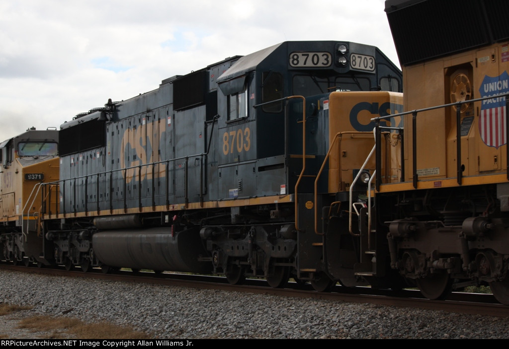CSX 8703