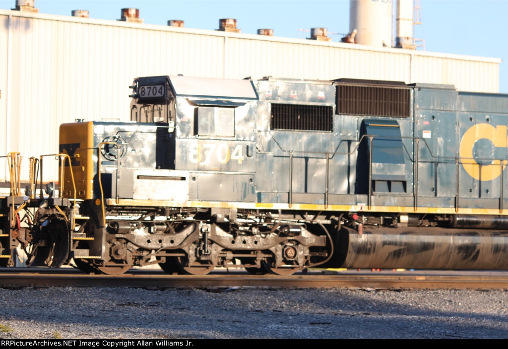 CSX 8704