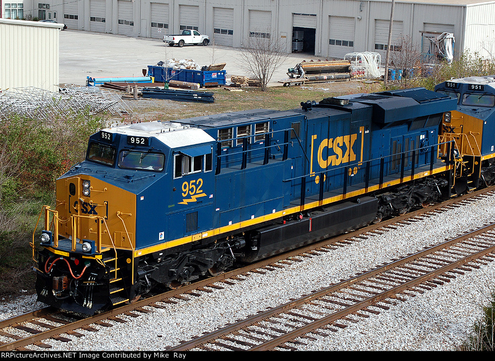 CSX 952