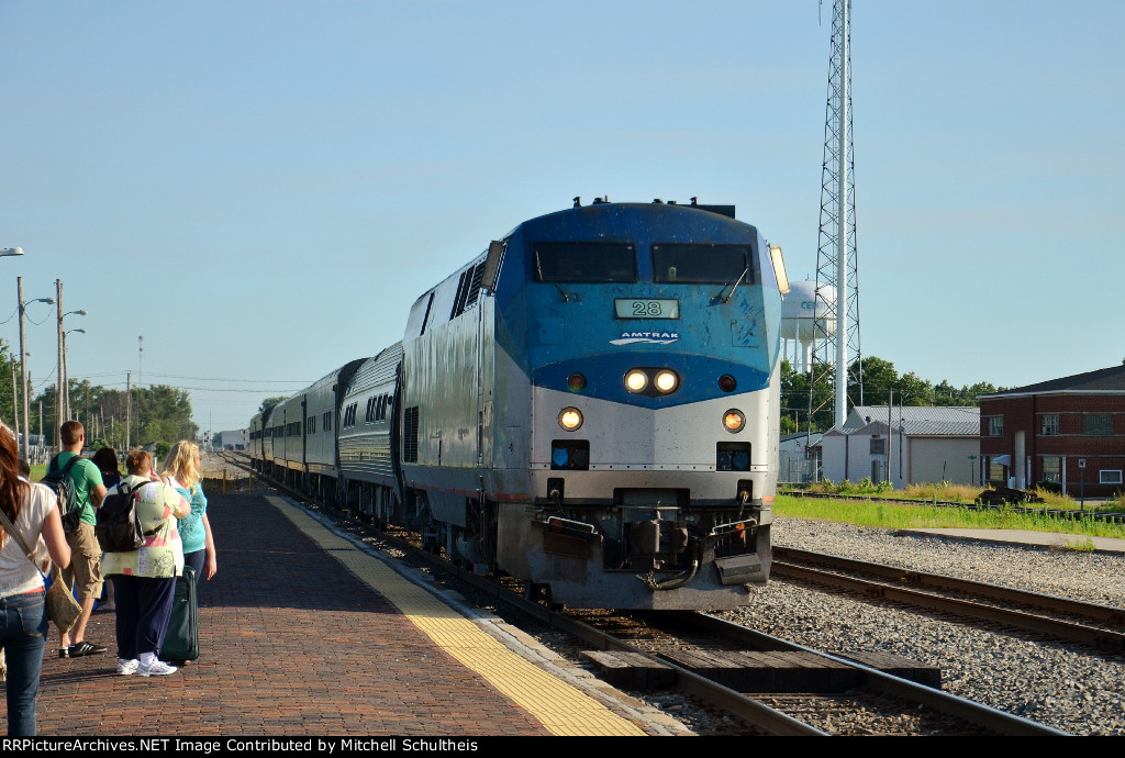 Amtrak #28
