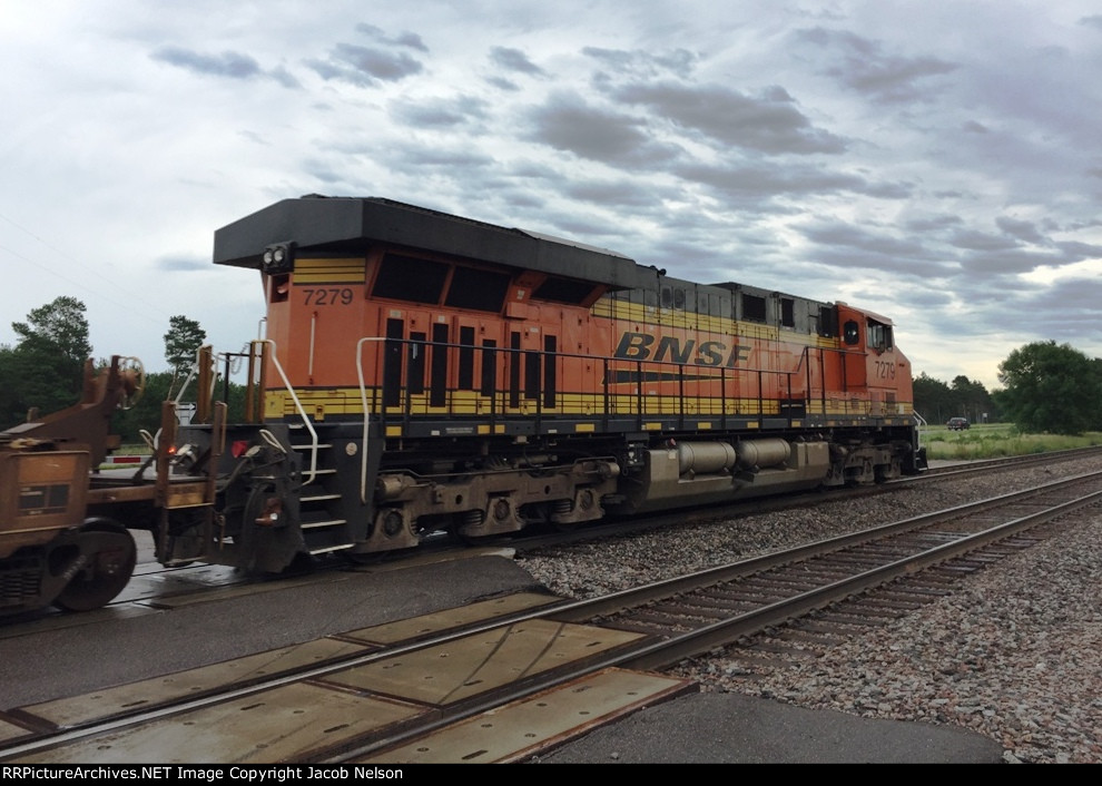 BNSF 7279 (DPU)
