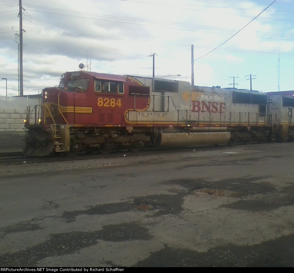 BNSF 8284