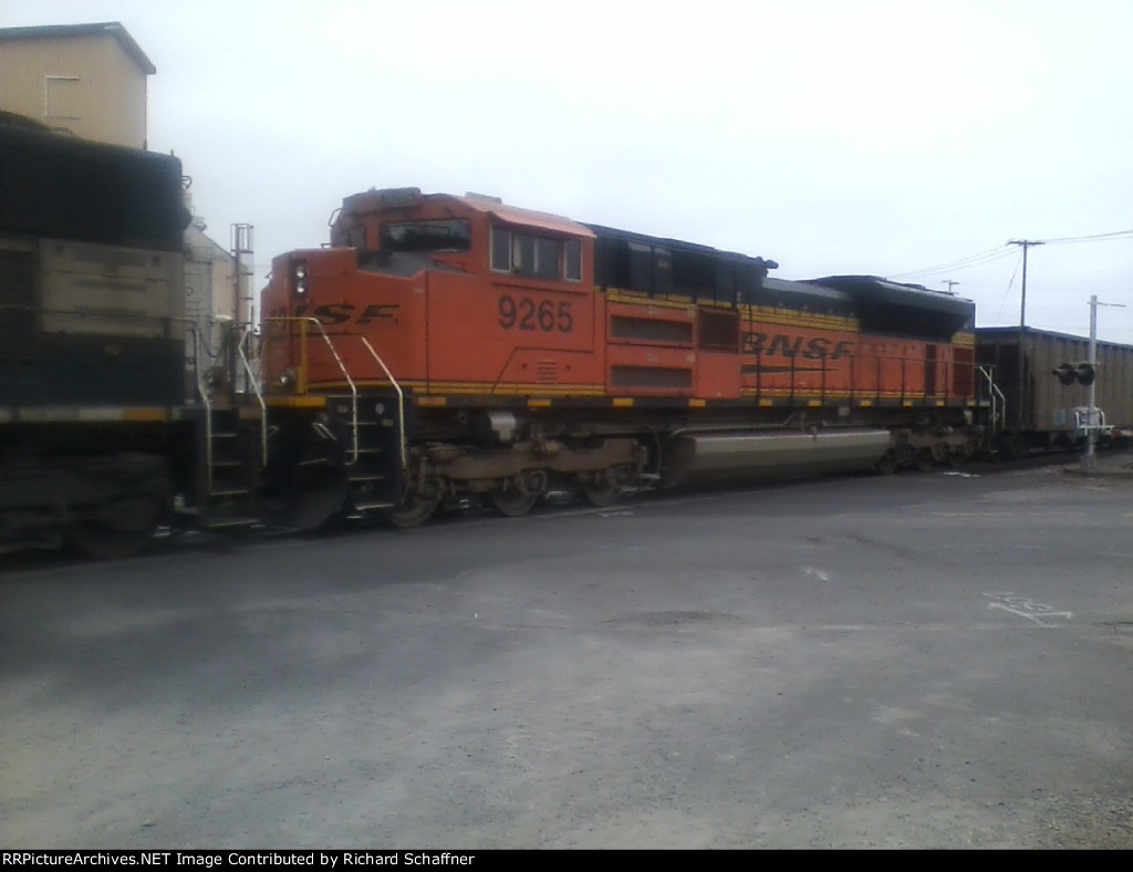 BNSF 9265