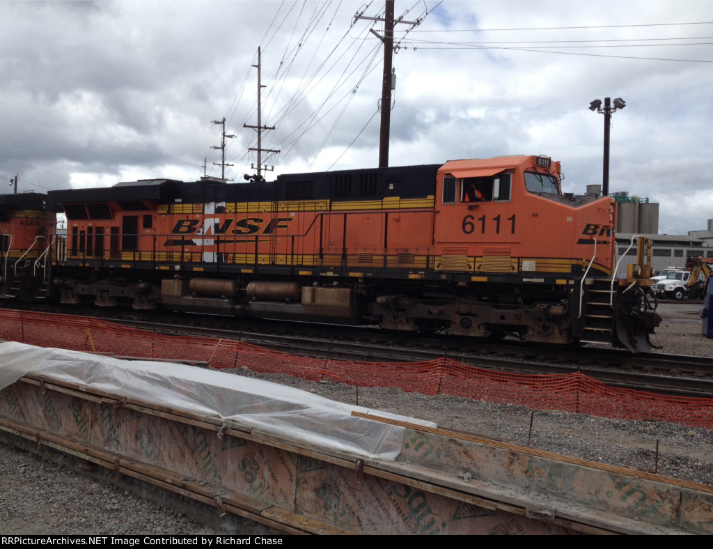 BNSF 6111