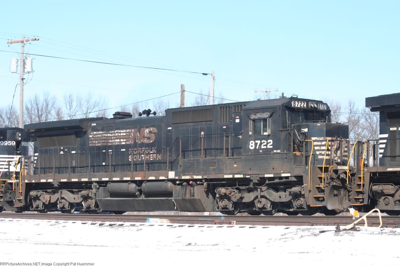 NS 8722