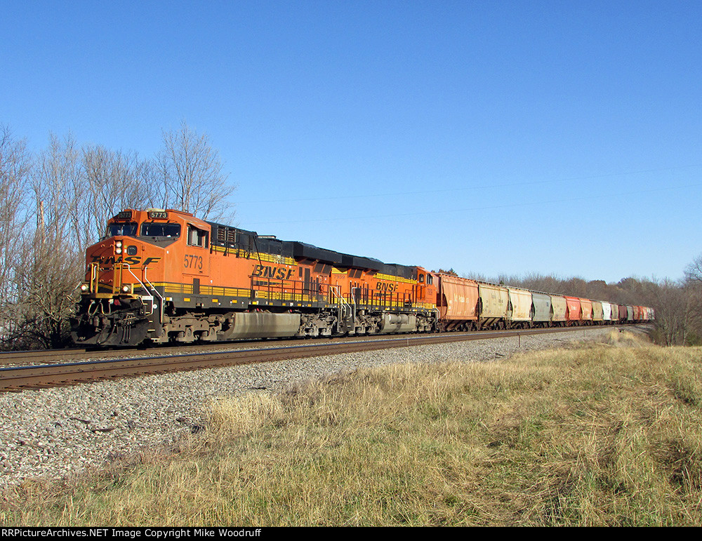 BNSF 5773