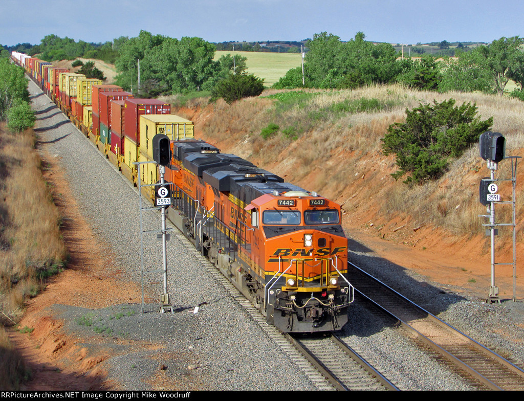 BNSF 7442