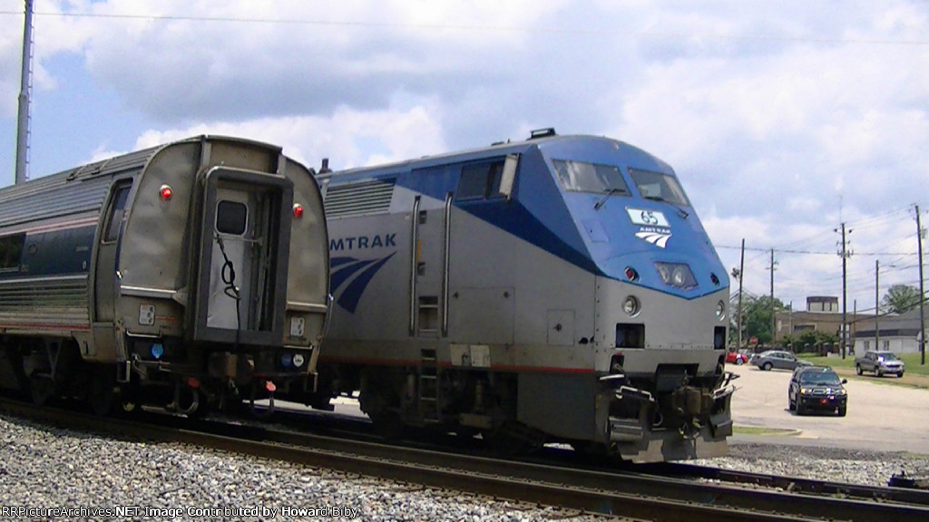AMTK 65 on Train 19