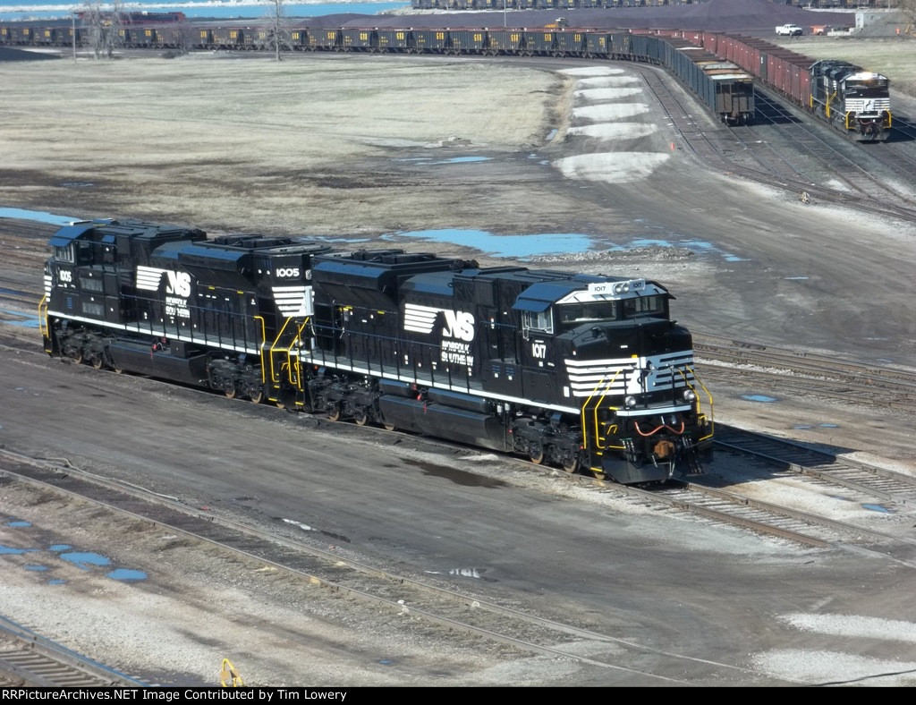 NS SD70ACe 1017