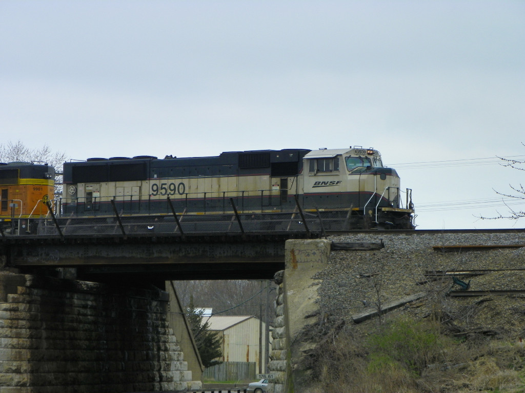 BNSF 9590