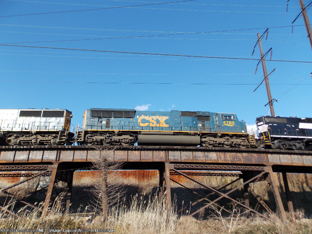 CSX 4782