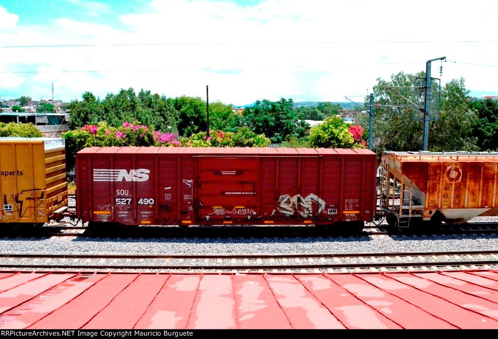 SOU Box car ex NS