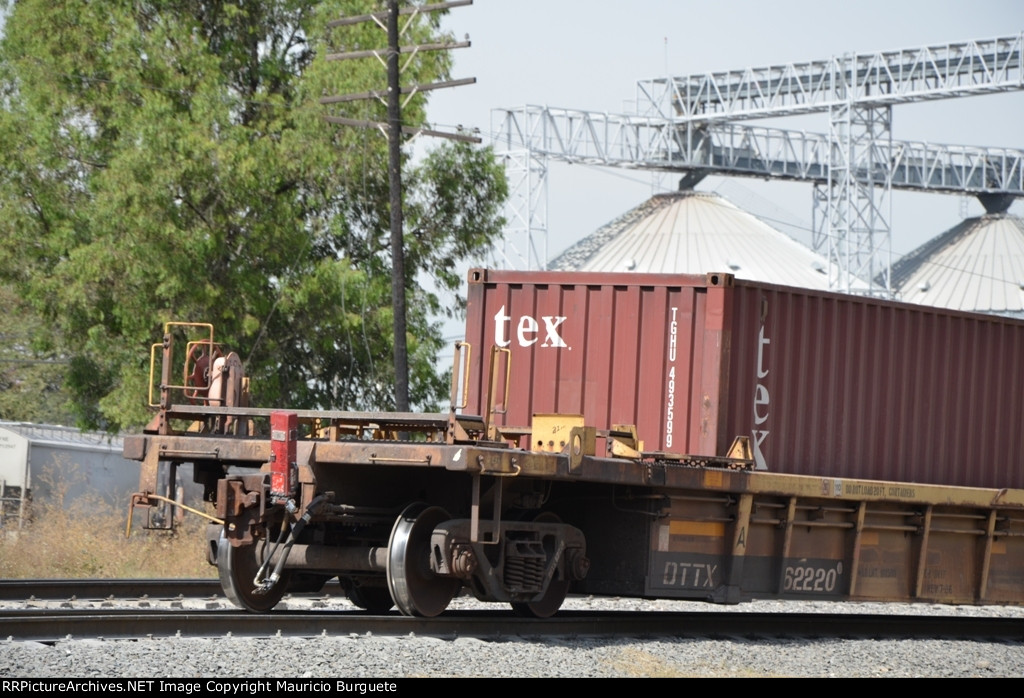 DTTX Stack car "A" with EOT