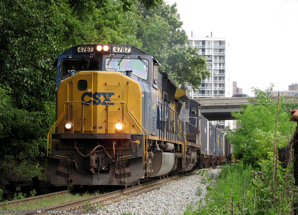 CSX 4787 L176
