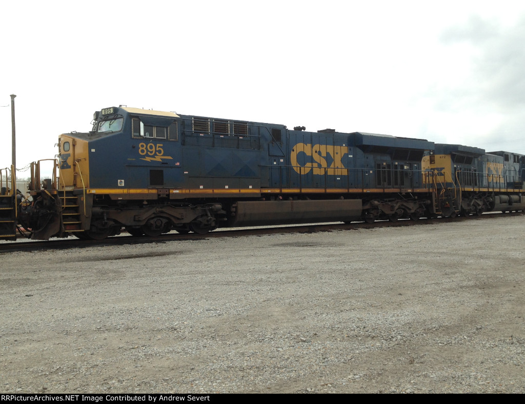 CSX ES44AC-H #895