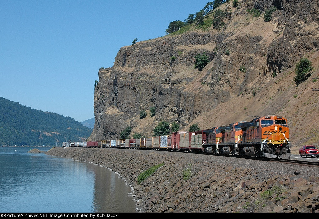 BNSF 4433 East