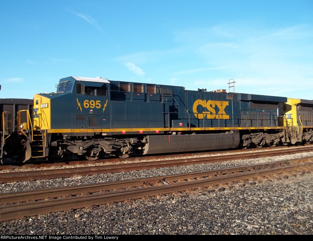 CSX CW60AC 695