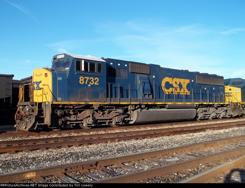 CSX SD60I 8732