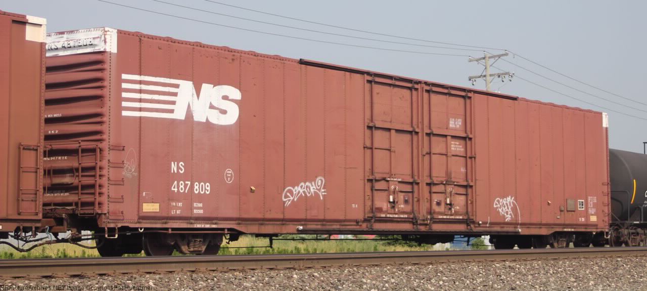 NS 487809