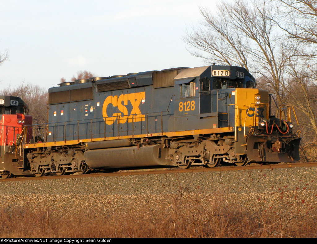 CSXT EMD SD40-2 8128