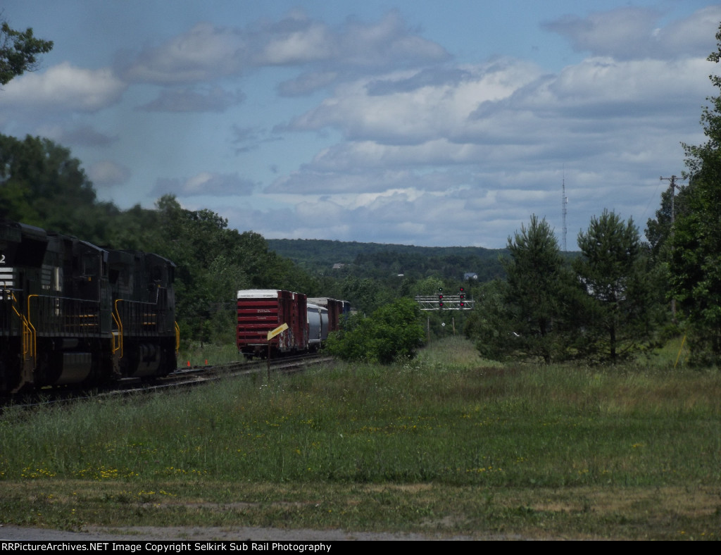 NS 938 Departs North