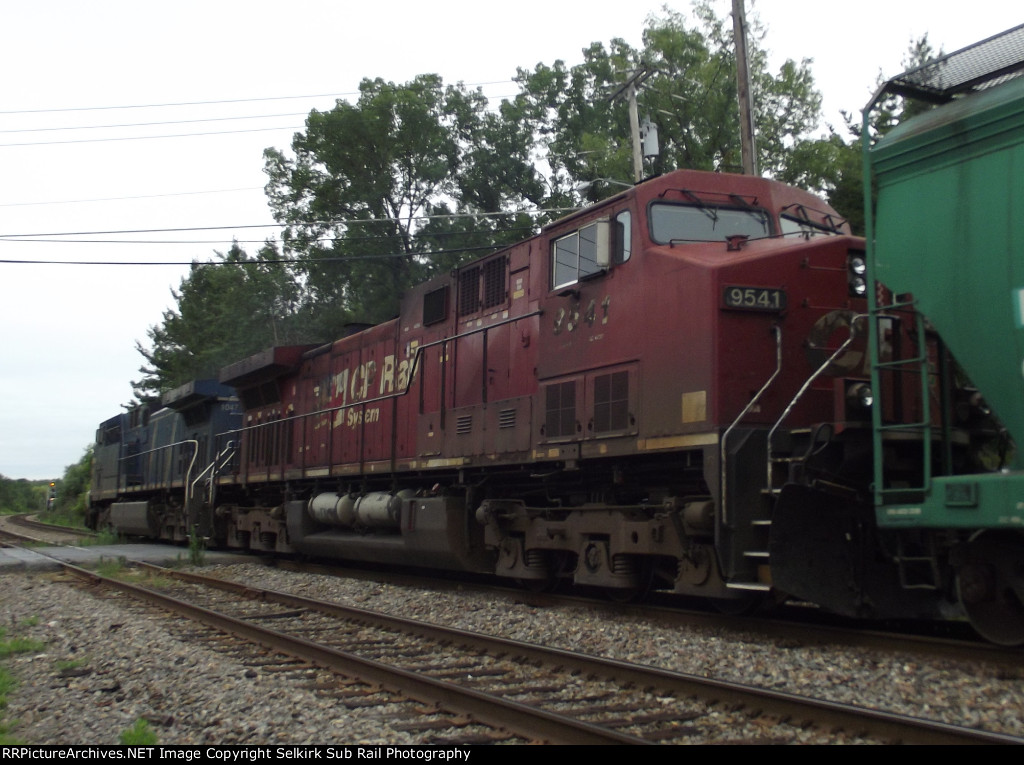 CP 252 Arrives at Mohawk Yard