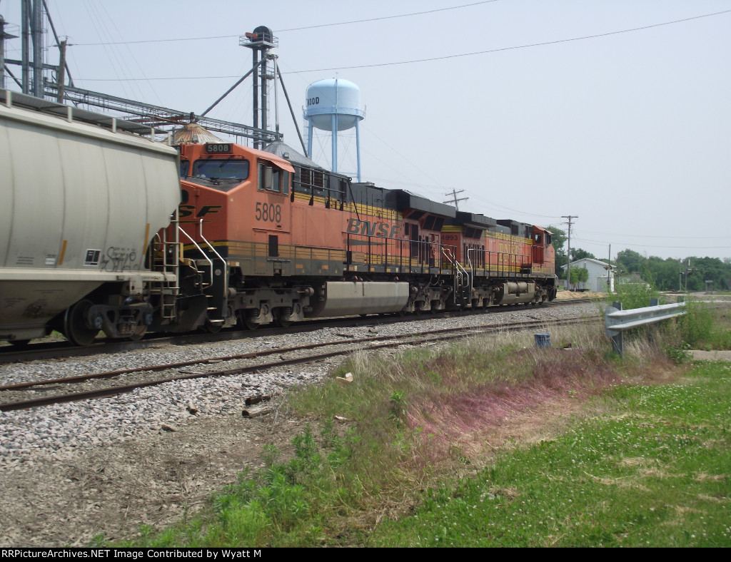 BNSF 5808