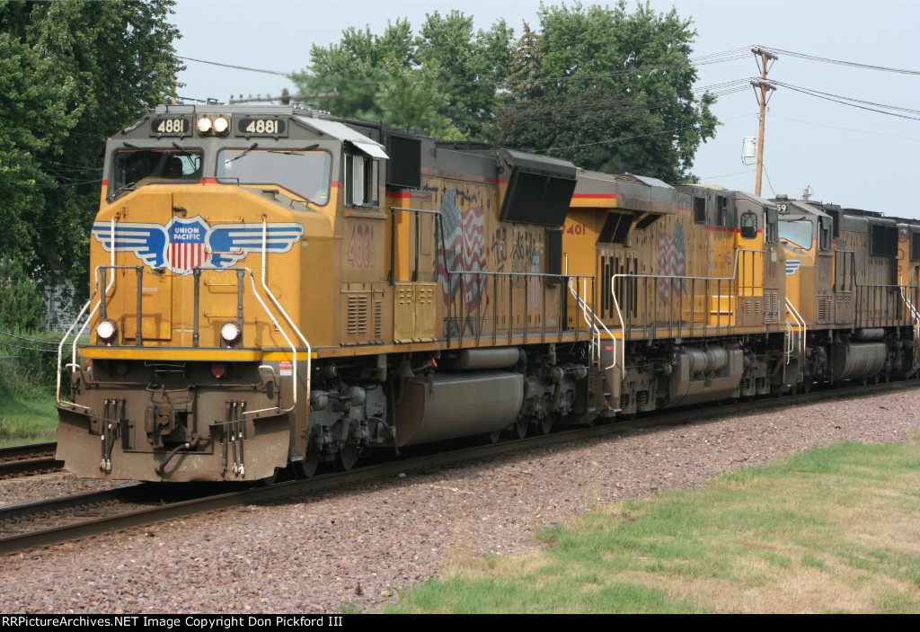 UP 4881 Stack Train