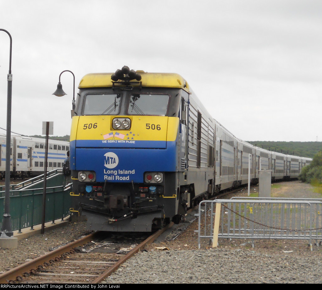 LIRR DM30