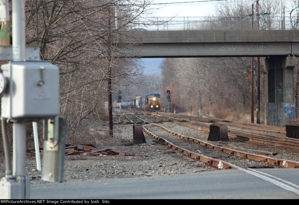 CSX Q418 In The Distance