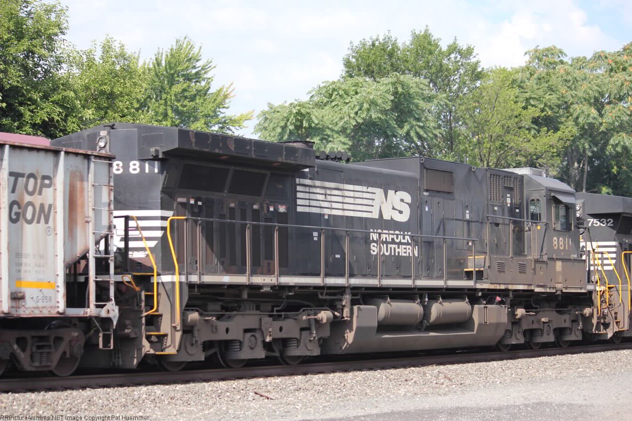 NS 8811