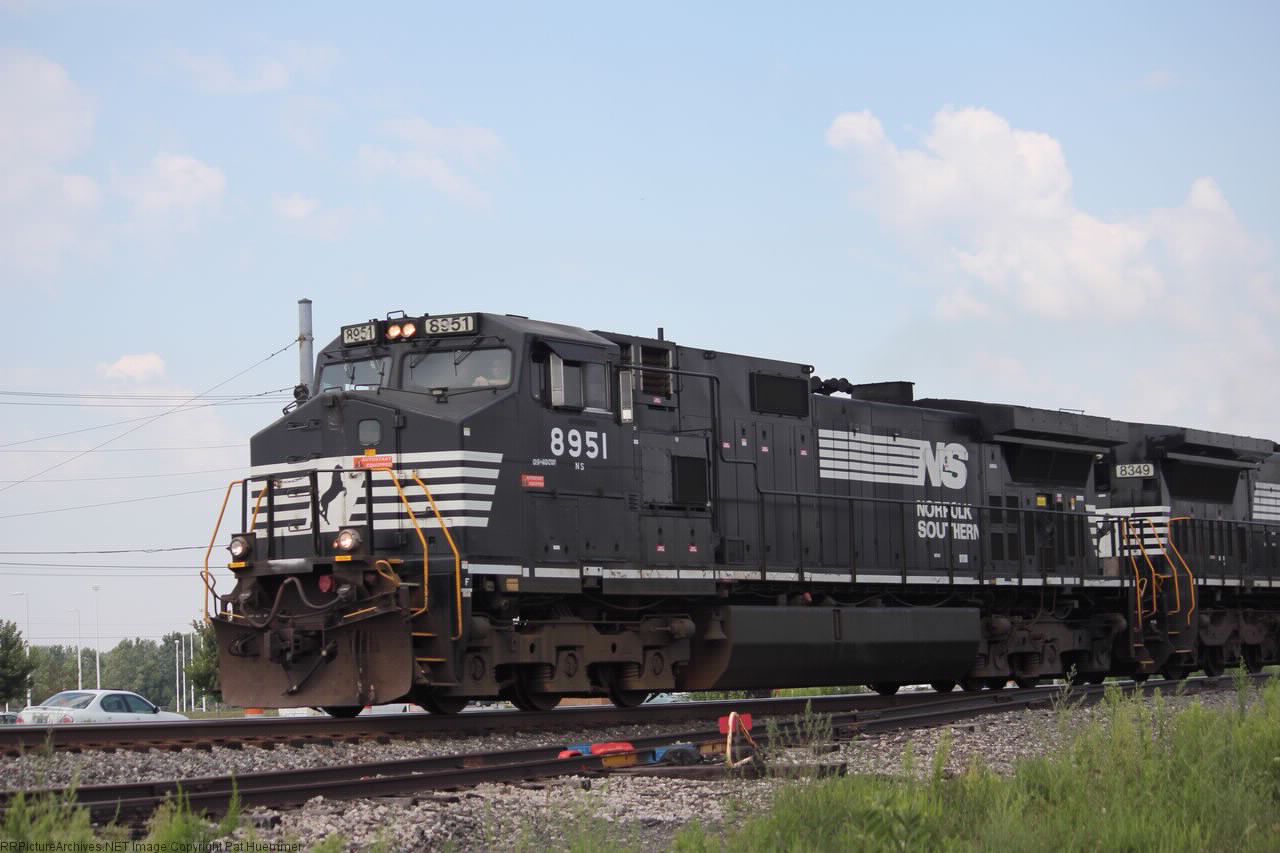 NS 8951