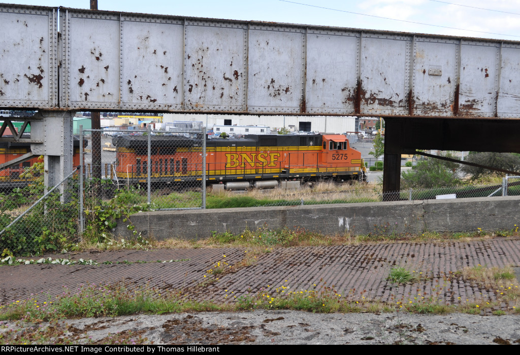 BNSF 5275