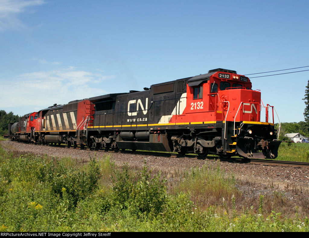 CN 2132