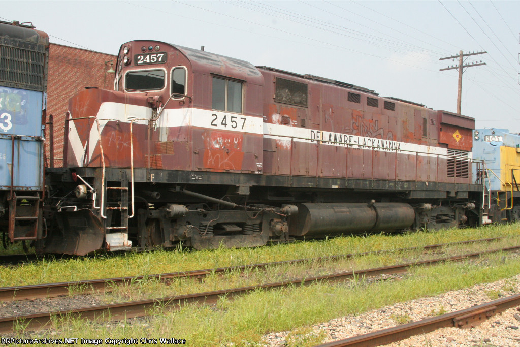 DL 2457