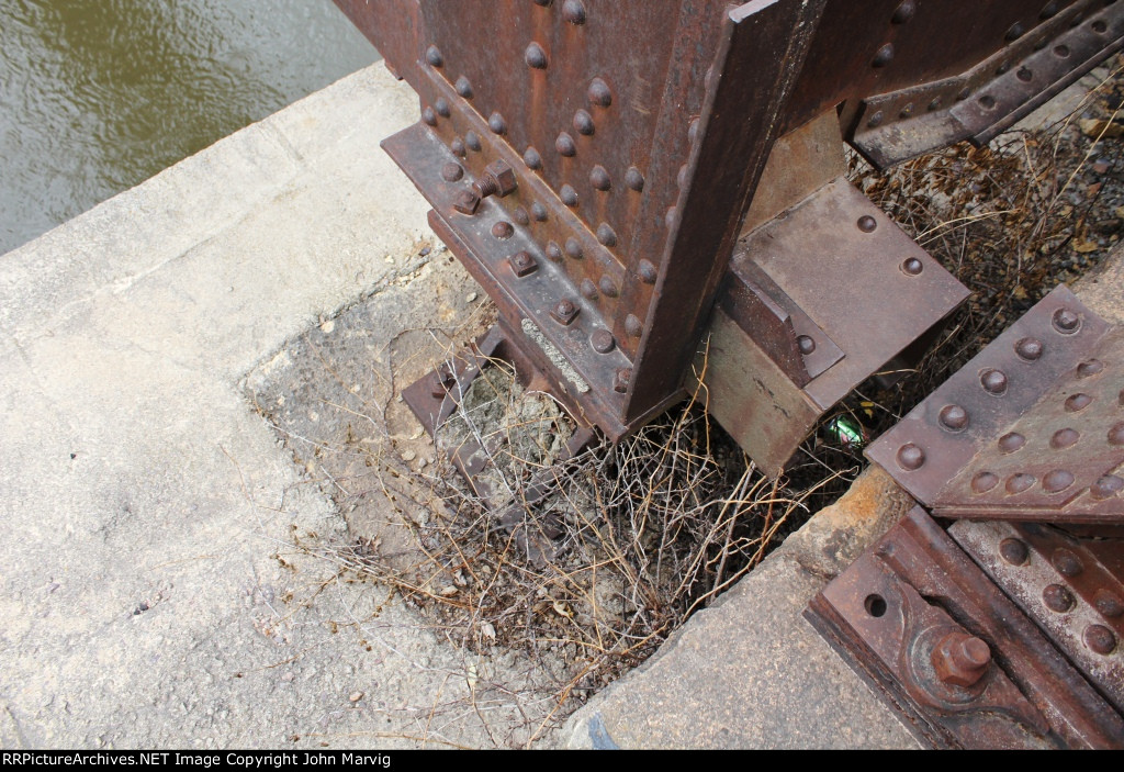 DM&E Redstone Bridge