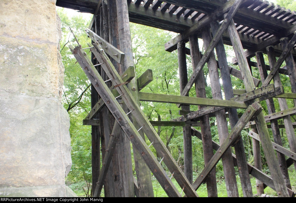 DM&E Redstone Bridge