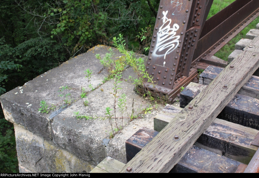 DM&E Redstone Bridge