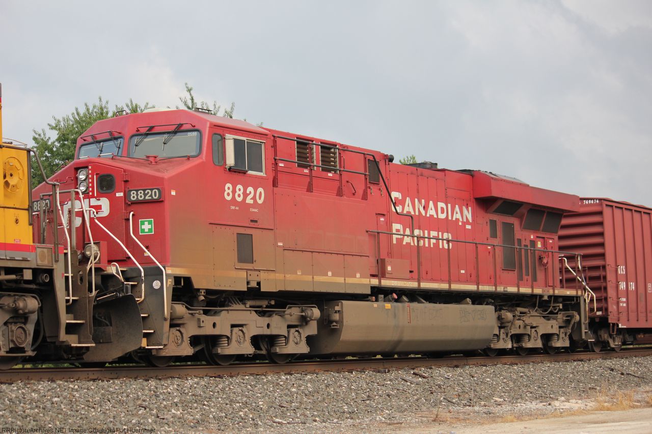 CP 8820