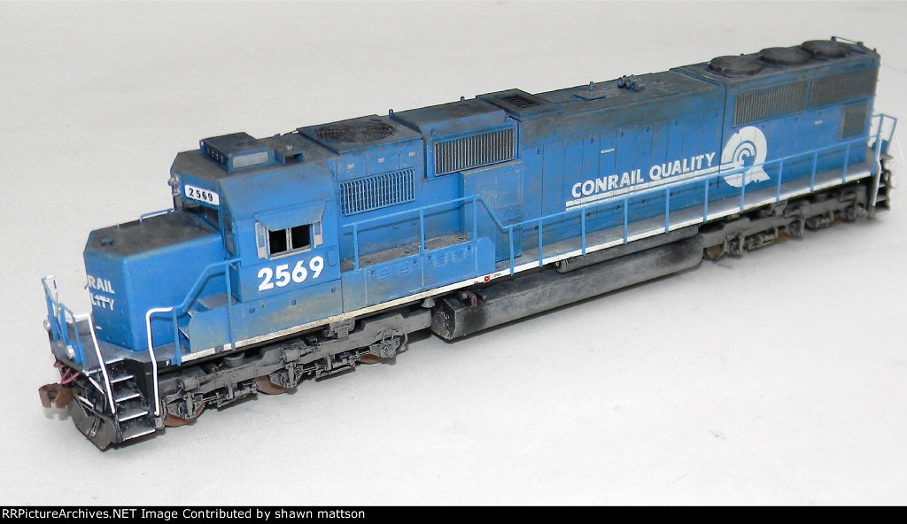 Conrail SD70 2569