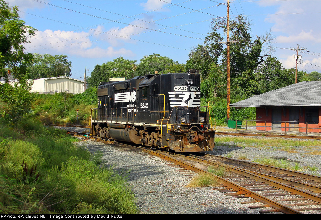 NS 5240