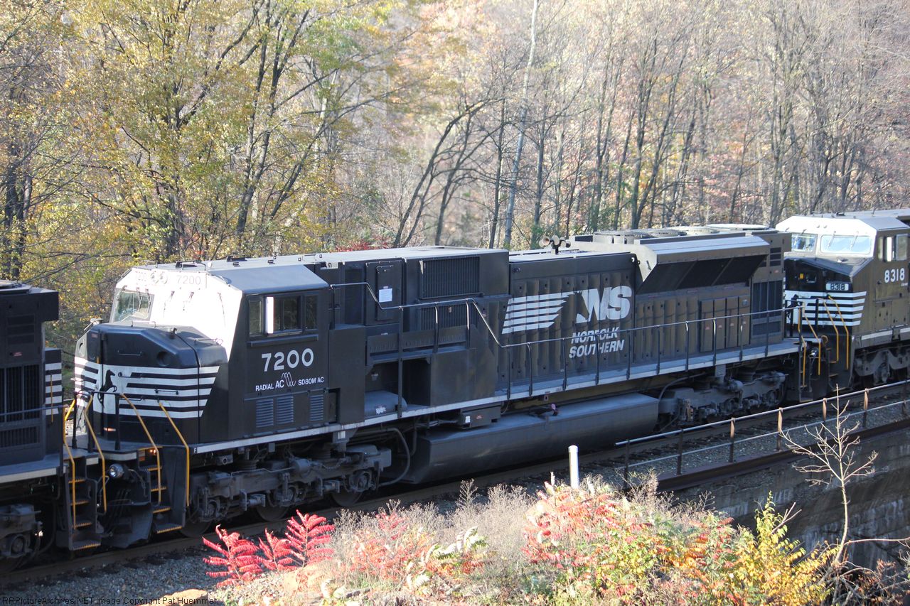 NS 7200