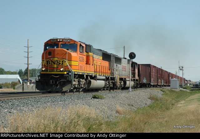 BNSF 8236 West