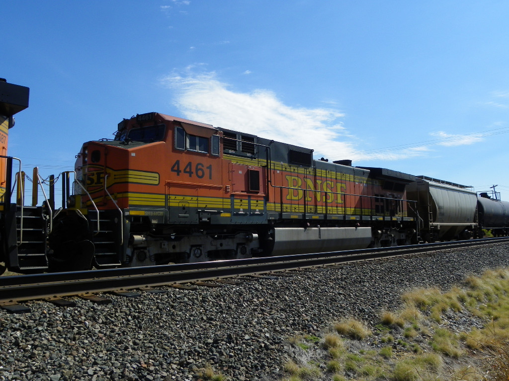 BNSF C44-9W 4461