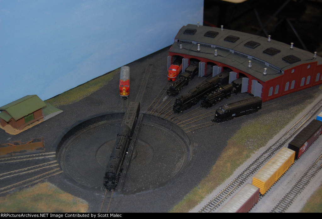 Steam & Diesel Roundhouse