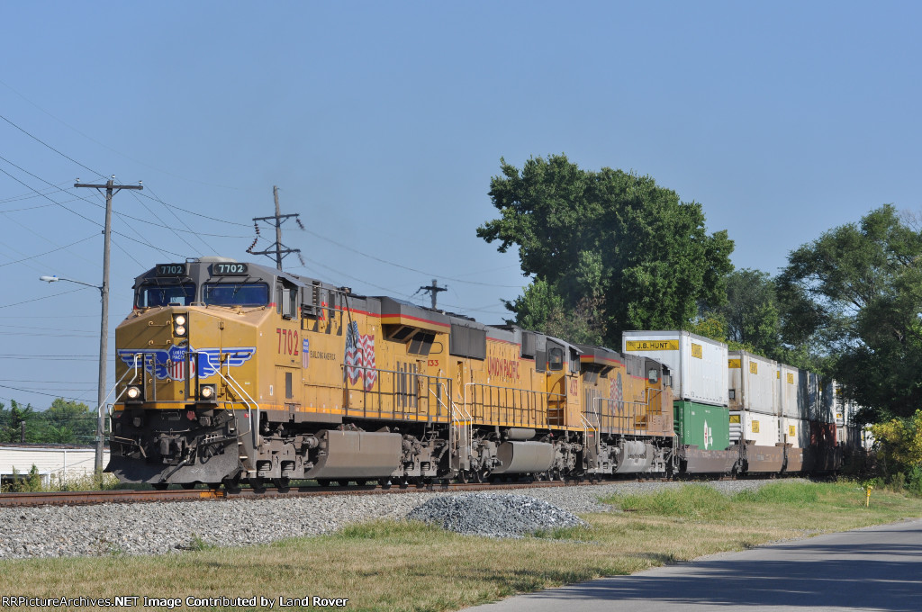 UP 7702 On NS 215 Eastbound